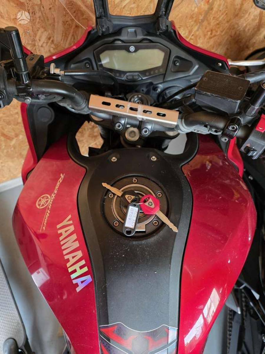 Red Yamaha Tracer 7 2017 in Pasvalys, with an engine capacity of 0.70 L and mileage of 100 thousand km for 3499 €, photo 26 on AUTOMOTO.COM.LV