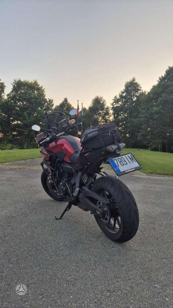 Red Yamaha Tracer 7 2018 in Klaipeda, with an engine capacity of 0.70 L and mileage of 33 thousand km for 4700 €, photo 3 on AUTOMOTO.COM.LV