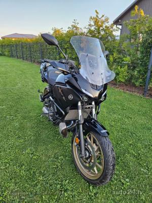 Melns Yamaha Tracer 700 2024 Tartu, ar dzinēja tilpumu 0.69 L un nobraukumu 10 tūkst. km par 9500 €, foto 4 vietnē AUTOMOTO.COM.LV