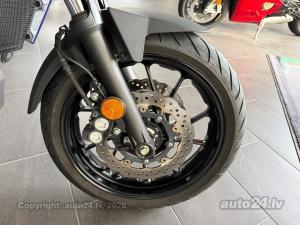 Zils Yamaha Tracer 700 2018 Tallina, ar dzinēja tilpumu 0.69 L un nobraukumu 16 tūkst. km par 5490 €, foto 13 vietnē AUTOMOTO.COM.LV