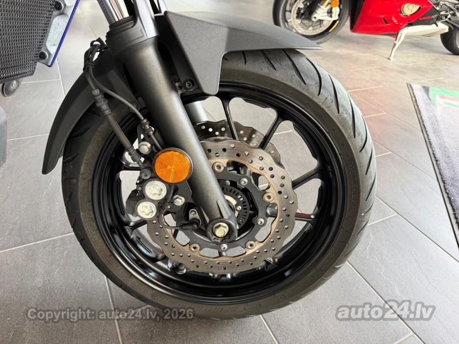 Zils Yamaha Tracer 700 2018 Tallina, ar dzinēja tilpumu 0.69 L un nobraukumu 16 tūkst. km par 5490 €, foto 13 vietnē AUTOMOTO.COM.LV
