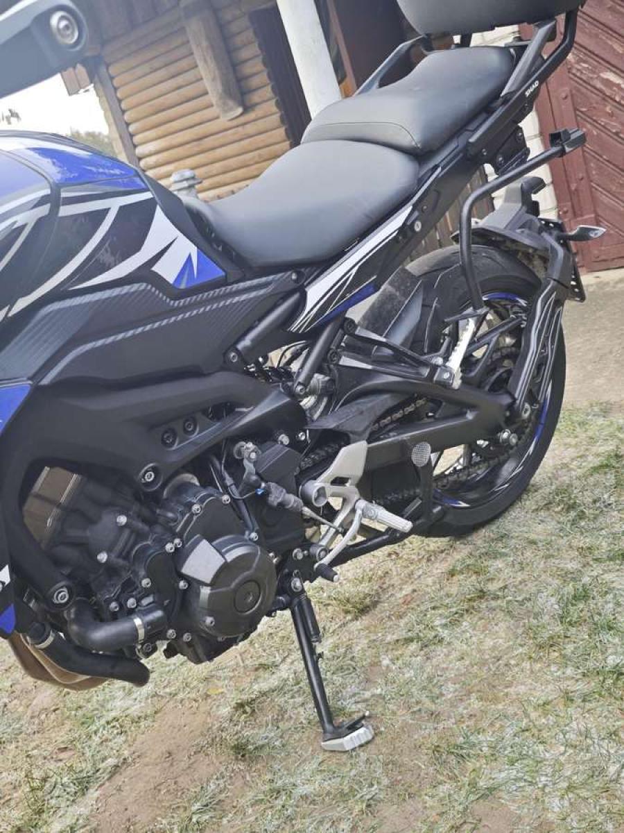 Black Yamaha Tracer 900 2017 in Raseiniai, with an engine capacity of 0.85 L and mileage of 51 thousand km for 6500 €, photo 5 on AUTOMOTO.COM.LV