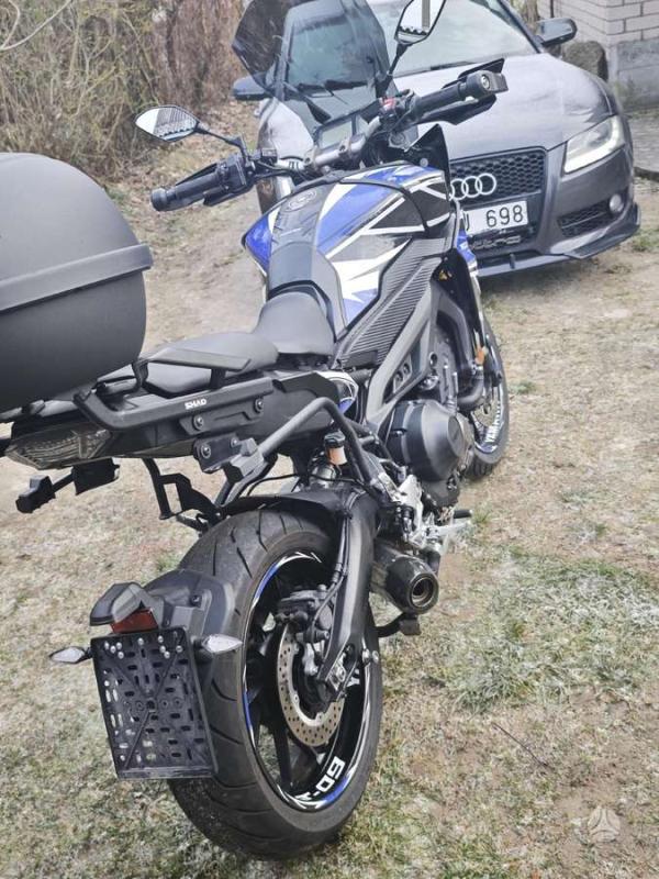 Black Yamaha Tracer 900 2017 in Raseiniai, with an engine capacity of 0.85 L and mileage of 51 thousand km for 6500 €, photo 6 on AUTOMOTO.COM.LV