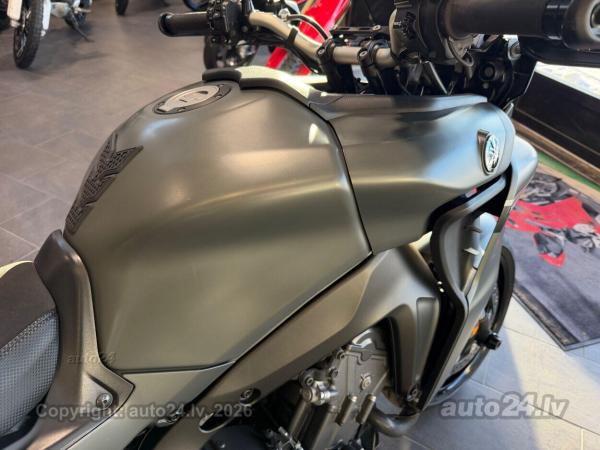 Pelēks Yamaha Tracer 900 2021 Tallina, ar dzinēja tilpumu 0.89 L un nobraukumu 30 tūkst. km par 9990 €, foto 5 vietnē AUTOMOTO.COM.LV