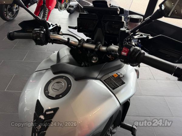 Pelēks Yamaha Tracer 900 2022 Tallina, ar dzinēja tilpumu 0.89 L un nobraukumu 12 tūkst. km par 11490 €, foto 4 vietnē AUTOMOTO.COM.LV