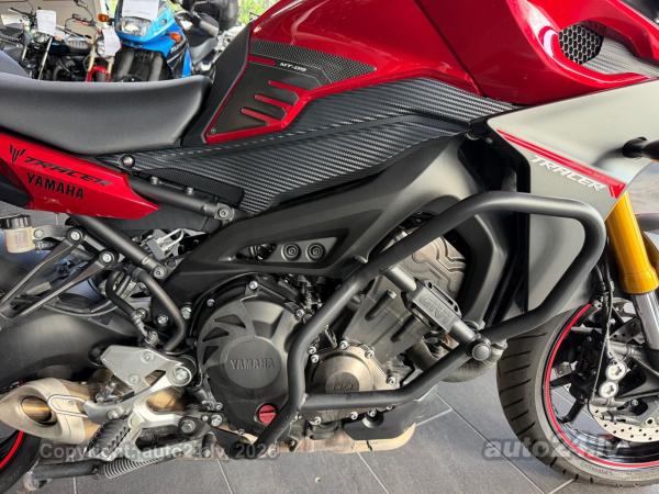 Красный Ямаха Tracer 900 2016 в Таллин, объемом двигателя 0.85 л и пробегом 38 тыс. км за 6290 €, фото 7 на AUTOMOTO.COM.LV
