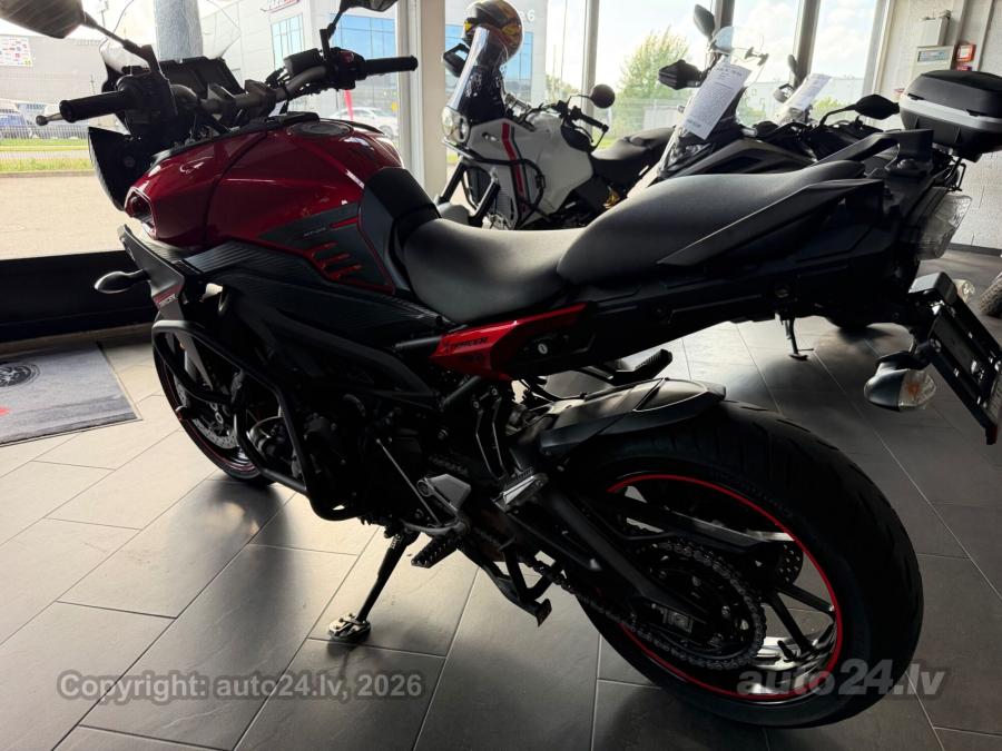 Красный Ямаха Tracer 900 2016 в Таллин, объемом двигателя 0.85 л и пробегом 38 тыс. км за 6290 €, фото 17 на AUTOMOTO.COM.LV