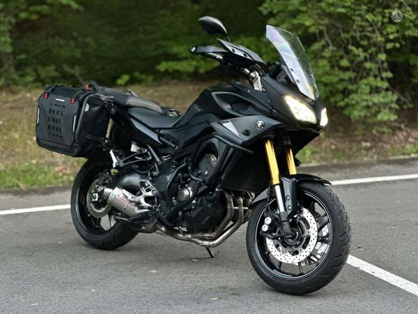 Черный Ямаха Tracer 900GT 2017 в Клайпеда, объемом двигателя 0.85 л и пробегом 37 тыс. км за 5850 €, фото 1 на AUTOMOTO.COM.LV