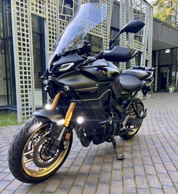 Yamaha Tracer 9GT 2021 in Riga on AUTOMOTO.COM.LV Yamaha Tracer 9GT 2021 in Riga, with an engine capacity of 0.89 L and mileage of 0 thousand km for 8500 €, photo 1 on AUTOMOTO.COM.LV