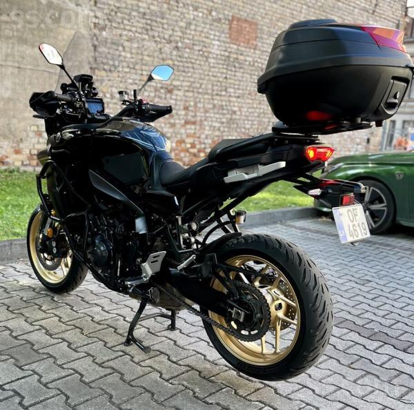 Yamaha Tracer 9GT 2021 in Riga on AUTOMOTO.COM.LV Yamaha Tracer 9GT 2021 in Riga, with an engine capacity of 0.89 L and mileage of 0 thousand km for 8500 €, photo 10 on AUTOMOTO.COM.LV