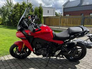 Sarkans Yamaha Tracer 9GT 2021 Viļņa, ar dzinēja tilpumu 0.89 L un nobraukumu 5 tūkst. km par 8990 €, foto 5 vietnē AUTOMOTO.COM.LV