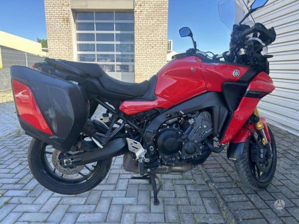 Red Yamaha Tracer 9GT 2022 in Radviliskis, with an engine capacity of 0.89 L and mileage of 25 thousand km for 7450 €, photo 5 on AUTOMOTO.COM.LV