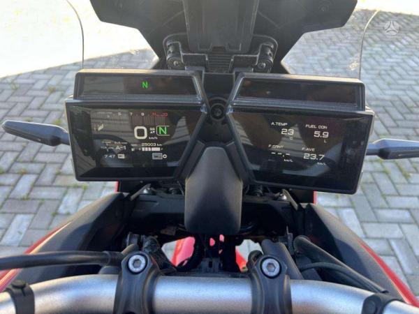 Red Yamaha Tracer 9GT 2022 in Radviliskis, with an engine capacity of 0.89 L and mileage of 25 thousand km for 7450 €, photo 9 on AUTOMOTO.COM.LV