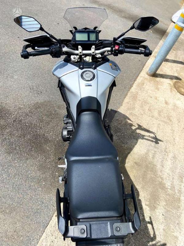 Yamaha Tracer 2015 Viļņa, ar dzinēja tilpumu 0.90 L un nobraukumu 32 tūkst. km par 5600 €, foto 11 vietnē AUTOMOTO.COM.LV