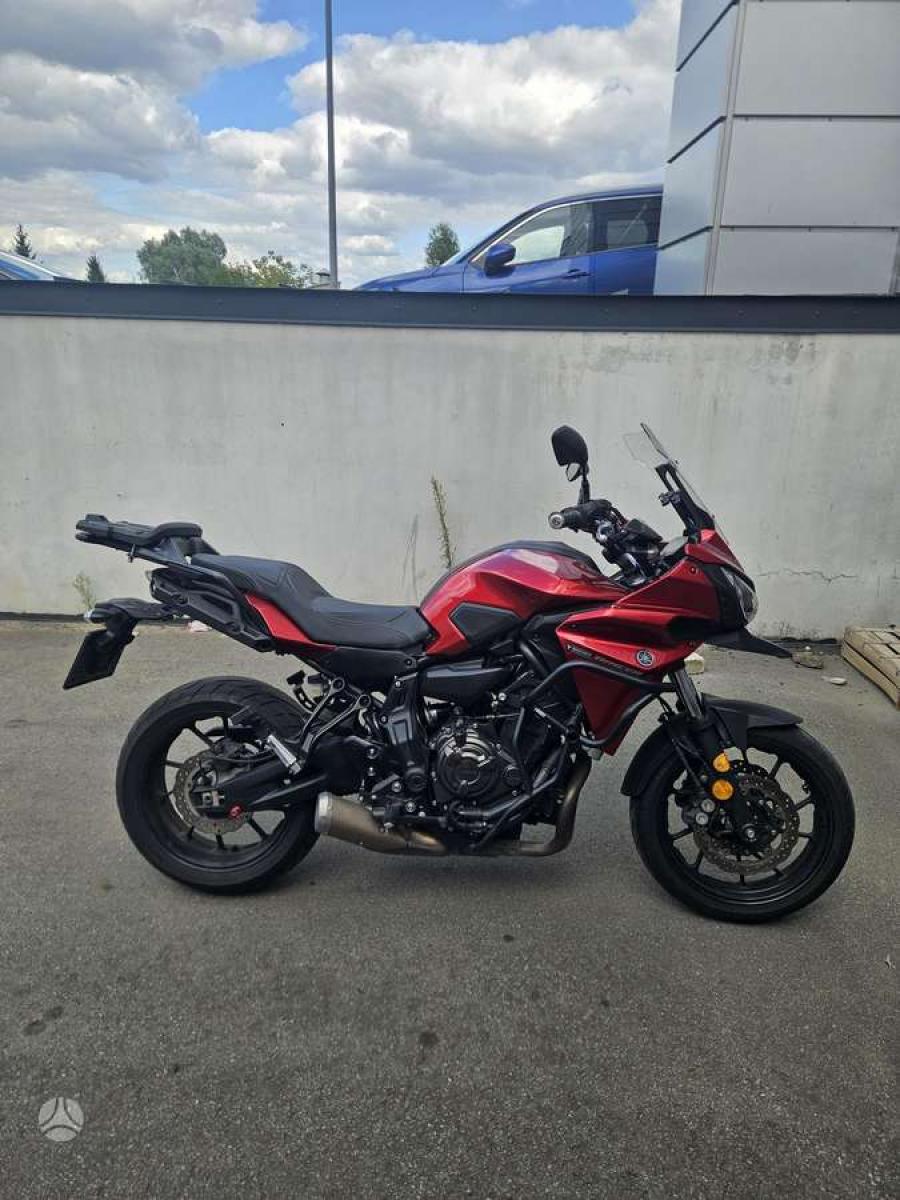 Sarkans Yamaha Tracer 2017 Viļņa, ar dzinēja tilpumu 0.69 L un nobraukumu 42 tūkst. km par 4850 €, foto 3 vietnē AUTOMOTO.COM.LV