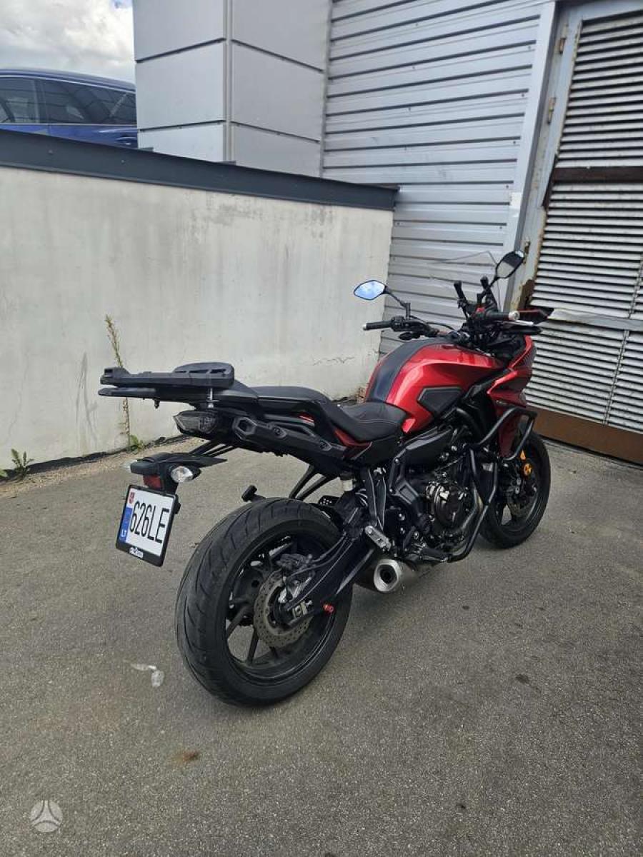 Sarkans Yamaha Tracer 2017 Viļņa, ar dzinēja tilpumu 0.69 L un nobraukumu 42 tūkst. km par 4850 €, foto 4 vietnē AUTOMOTO.COM.LV
