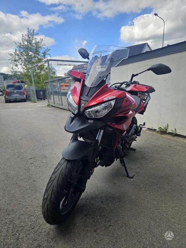 Sarkans Yamaha Tracer 2017 Viļņa, ar dzinēja tilpumu 0.69 L un nobraukumu 42 tūkst. km par 4850 €, foto 6 vietnē AUTOMOTO.COM.LV