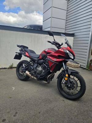 Sarkans Yamaha Tracer 2017 Viļņa, ar dzinēja tilpumu 0.69 L un nobraukumu 42 tūkst. km par 4850 €, foto 8 vietnē AUTOMOTO.COM.LV