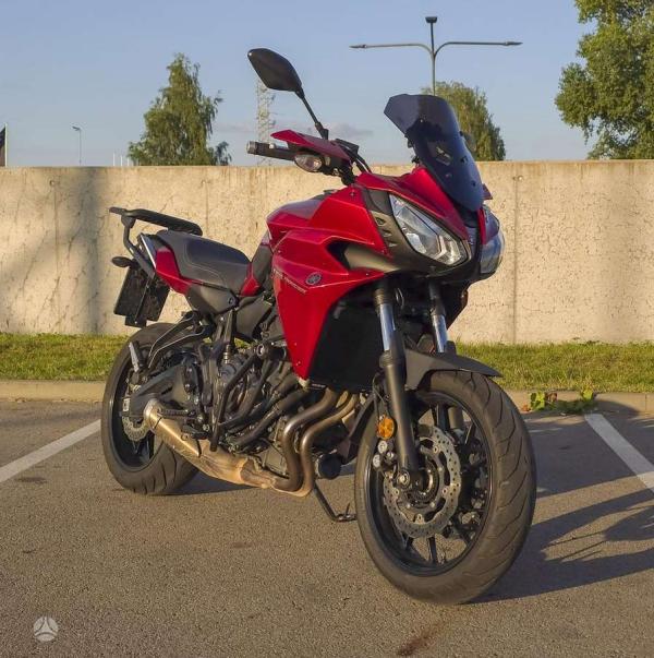 Red Yamaha Tracer 2018 in Kaunas, with an engine capacity of 0.70 L and mileage of 48 thousand km for 4300 €, photo 3 on AUTOMOTO.COM.LV