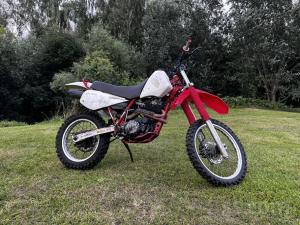 Yamaha TT 600 1985 Jelgava, ar dzinēja tilpumu 0.60 L un nobraukumu 0 tūkst. km par 900 €, foto 4 vietnē AUTOMOTO.COM.LV