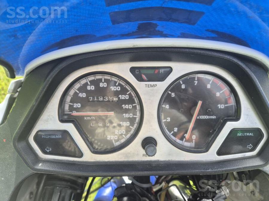 Yamaha TZ 750 1992 Rīga, ar dzinēja tilpumu 0.75 L un nobraukumu 0 tūkst. km par 2300 €, foto 5 vietnē AUTOMOTO.COM.LV