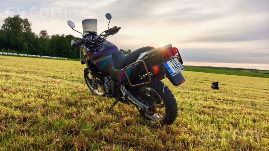 Yamaha TZ 750 1993 in Riga, with an engine capacity of 0.75 L and mileage of 0 thousand km for 3500 €, photo 4 on AUTOMOTO.COM.LV