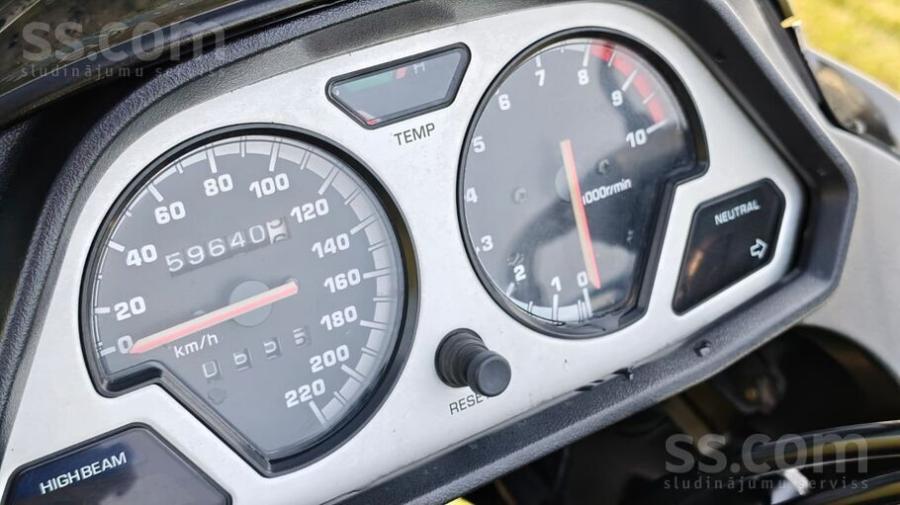 Yamaha TZ 750 1993 in Riga, with an engine capacity of 0.75 L and mileage of 0 thousand km for 3500 €, photo 9 on AUTOMOTO.COM.LV