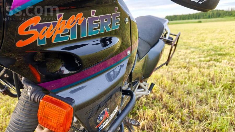 Yamaha TZ 750 1993 in Riga, with an engine capacity of 0.75 L and mileage of 0 thousand km for 3500 €, photo 11 on AUTOMOTO.COM.LV