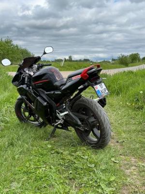 Black Yamaha TZR 2007 in Vilnius, with an engine capacity of 50.00 L and mileage of 22 thousand km for 1150 €, photo  on AUTOMOTO.COM.LV