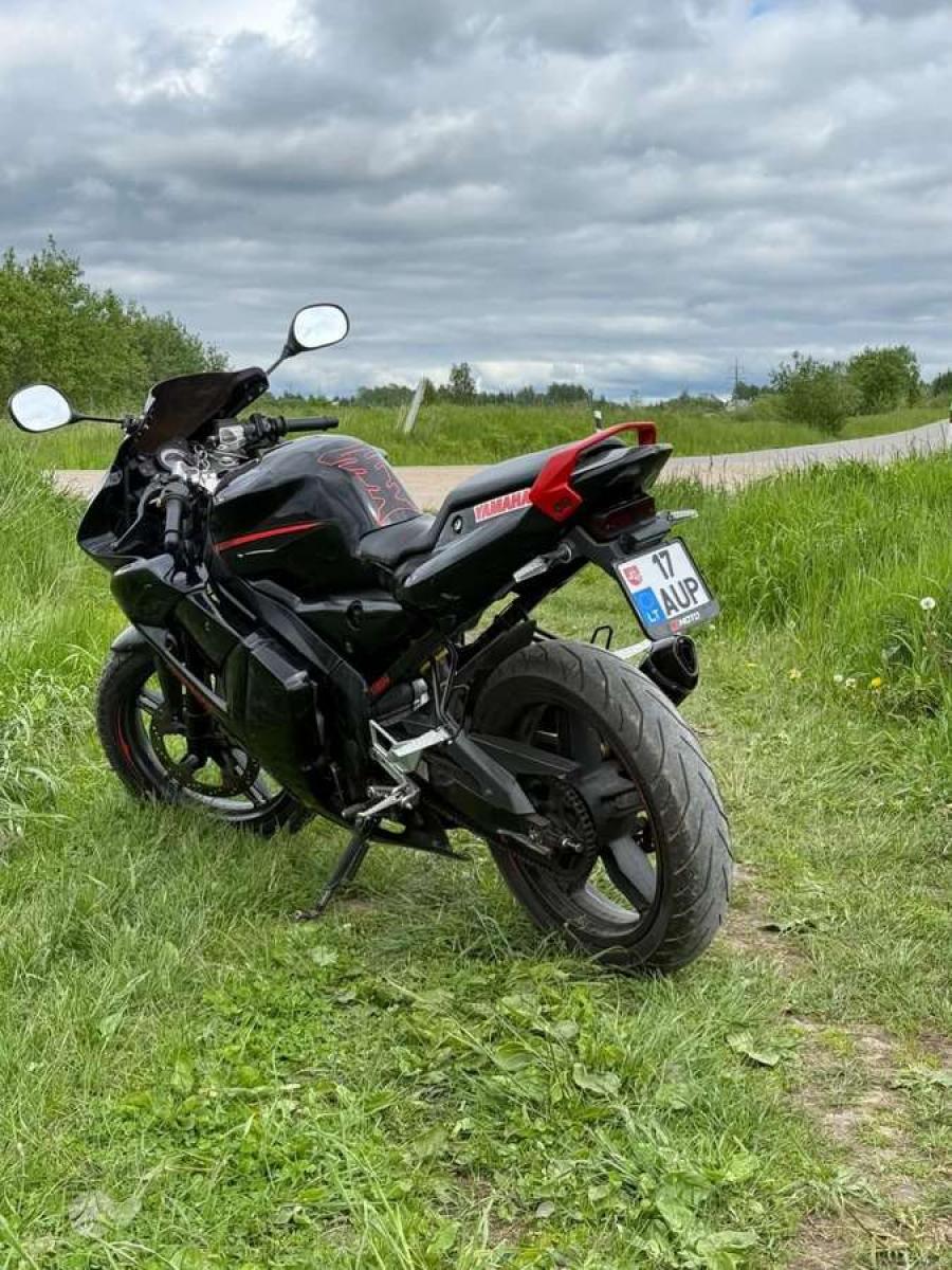 Черный Ямаха TZR 2007 в Вильнюс, объемом двигателя 50.00 л и пробегом 22 тыс. км за 1150 €, фото 1 на AUTOMOTO.COM.LV