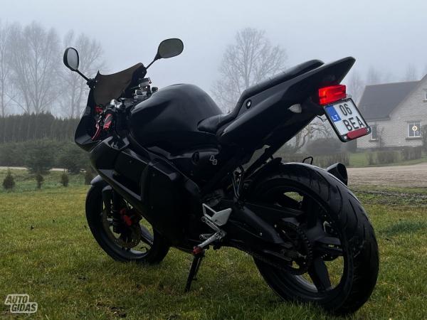 Melns Yamaha TZR 2009 Kelmė, ar dzinēja tilpumu 0.05 L un nobraukumu 5 tūkst. km par 1850 €, foto 5 vietnē AUTOMOTO.COM.LV