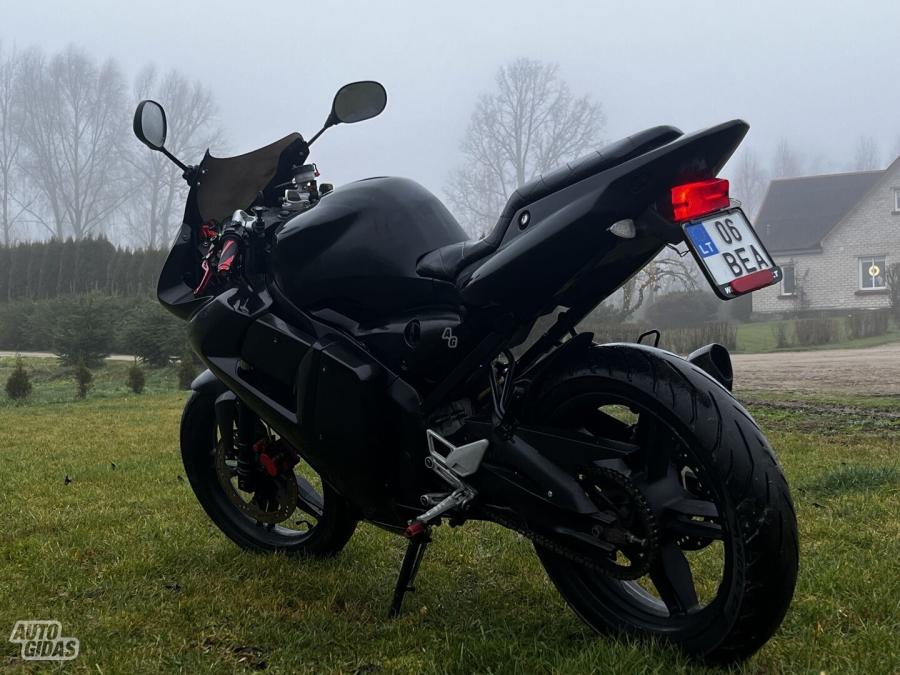 Melns Yamaha TZR 2009 Kelmė, ar dzinēja tilpumu 0.05 L un nobraukumu 5 tūkst. km par 1850 €, foto 5 vietnē AUTOMOTO.COM.LV