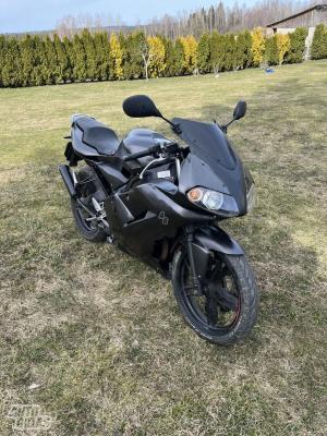Black Yamaha TZR 2010 in Trakai, with an engine capacity of 0.05 L and mileage of 30 thousand km for 1400 €, photo  on AUTOMOTO.COM.LV
