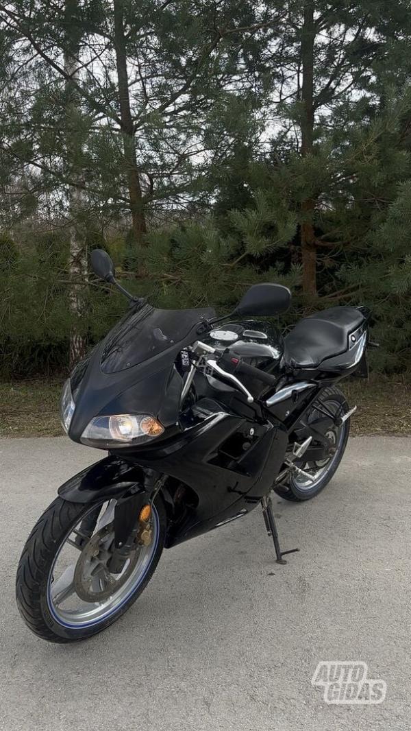 Melns Yamaha TZR 2010 Kelmė, ar dzinēja tilpumu 0.05 L un nobraukumu 31 tūkst. km par 1700 €, foto 1 vietnē AUTOMOTO.COM.LV