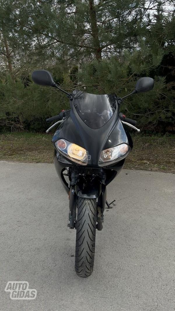 Melns Yamaha TZR 2010 Kelmė, ar dzinēja tilpumu 0.05 L un nobraukumu 31 tūkst. km par 1700 €, foto 3 vietnē AUTOMOTO.COM.LV