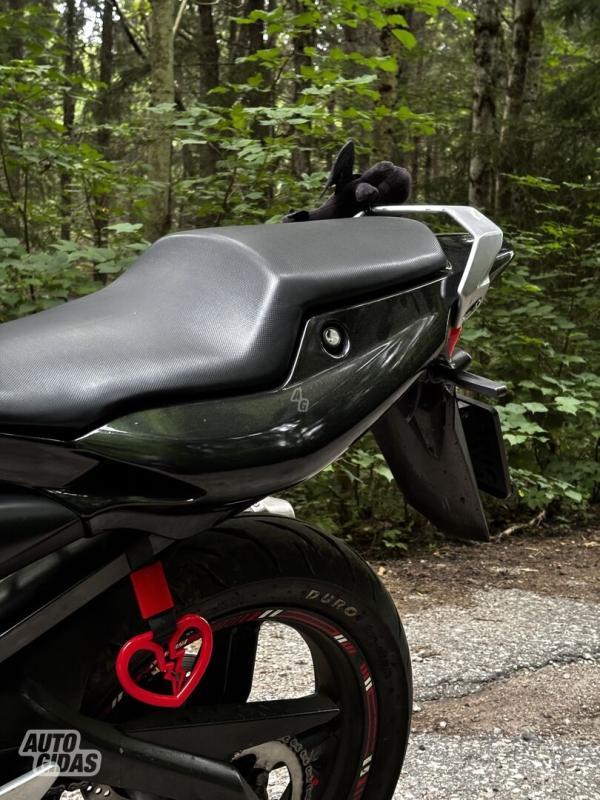 Black Yamaha TZR 2011 in Kretinga, with an engine capacity of 0.05 L and mileage of 39 thousand km for 1899 €, photo 3 on AUTOMOTO.COM.LV