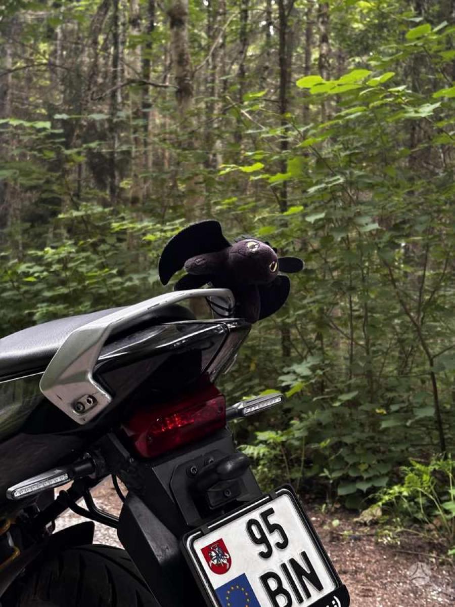 Black Yamaha TZR 2011 in Kretinga, with an engine capacity of 50.00 L and mileage of 39 thousand km for 1899 €, photo 5 on AUTOMOTO.COM.LV