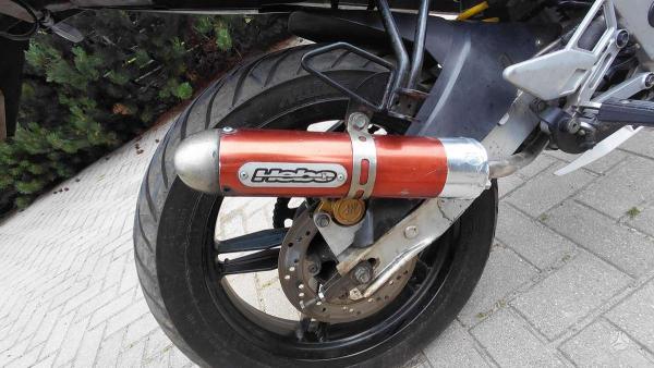 Yamaha TZR 2006 Kauņa, ar dzinēja tilpumu 50.00 L un nobraukumu 10 tūkst. km par 1700 €, foto 5 vietnē AUTOMOTO.COM.LV