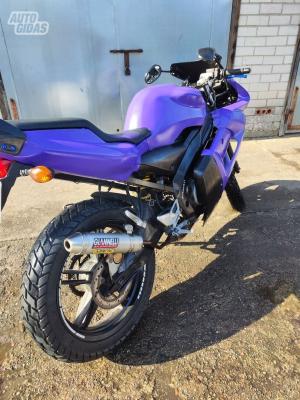 Violet Yamaha TZR 2005 in Palanga, with an engine capacity of 0.05 L and mileage of 22 thousand km for 1450 €, photo 6 on AUTOMOTO.COM.LV