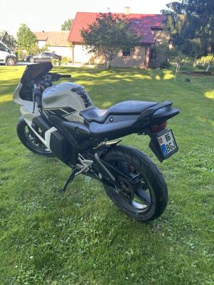 Balts Yamaha TZR 2011 Kelmė, ar dzinēja tilpumu 0.05 L un nobraukumu 29 tūkst. km par 1350 €, foto 10 vietnē AUTOMOTO.COM.LV