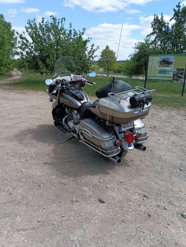 Pelēks Yamaha Venture Royale 2002 Panevēža, ar dzinēja tilpumu 1.30 L un nobraukumu 76 tūkst. km par 4900 €, foto 3 vietnē AUTOMOTO.COM.LV