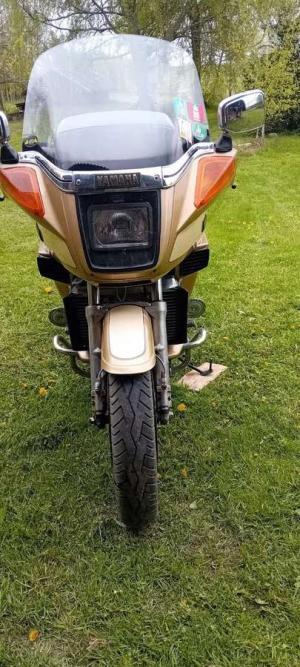Dzeltens Yamaha Venture Royale 1984 Visaginas, ar dzinēja tilpumu 0.00 L un nobraukumu 40 tūkst. km par 2600 €, foto  vietnē AUTOMOTO.COM.LV