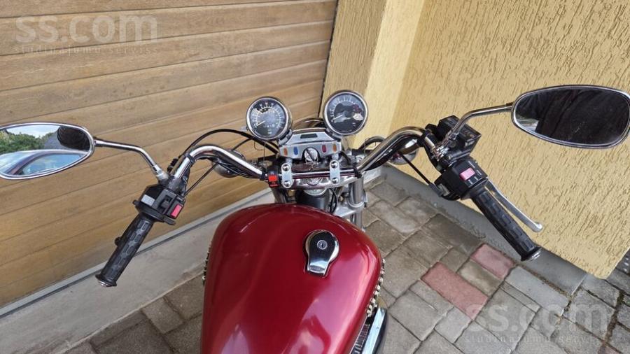 Yamaha Virago 1984 in Valmiera, with an engine capacity of 0.70 L and mileage of 0 thousand km for 1550 €, photo 8 on AUTOMOTO.COM.LV