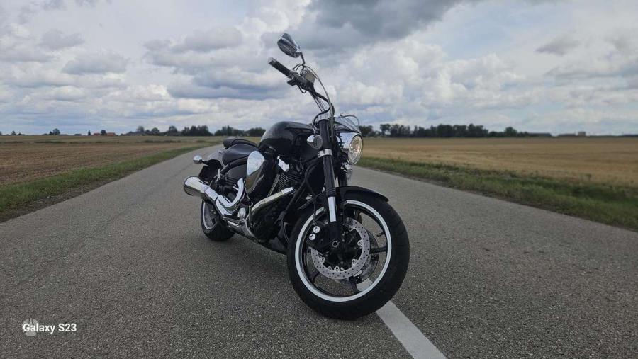 Black Yamaha Warrior 2006 in Radviliskis, with an engine capacity of 1.70 L and mileage of 30 thousand km for 5500 €, photo 3 on AUTOMOTO.COM.LV
