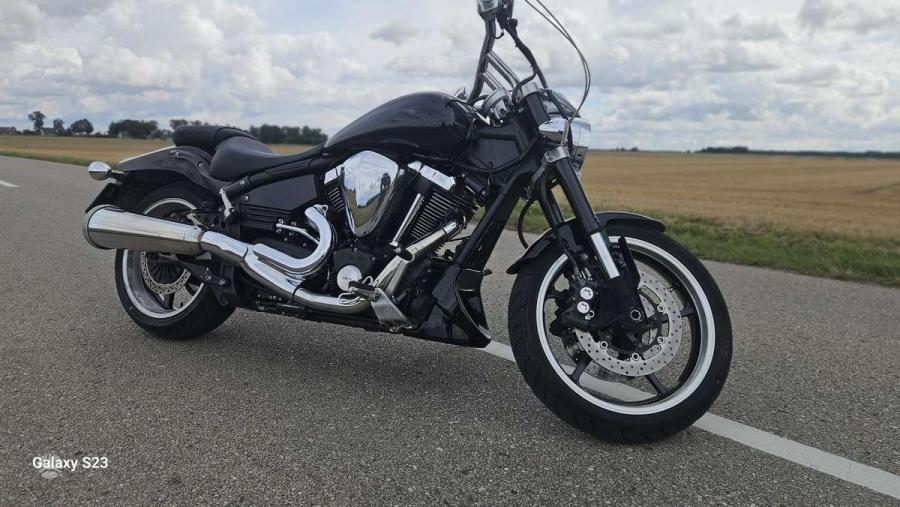 Black Yamaha Warrior 2006 in Radviliskis, with an engine capacity of 1.70 L and mileage of 30 thousand km for 5500 €, photo 13 on AUTOMOTO.COM.LV
