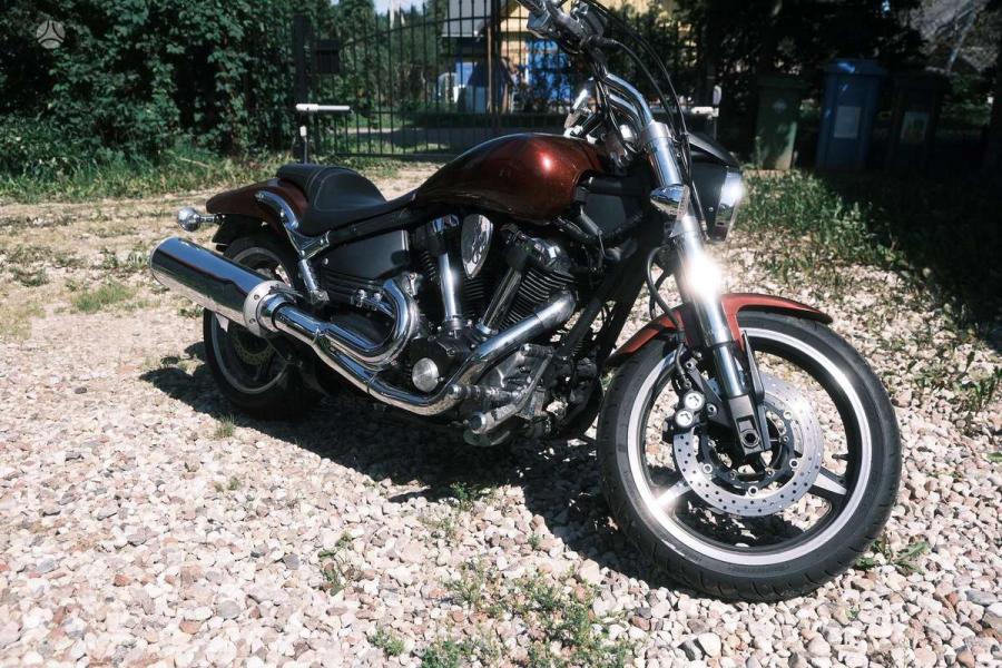 Sarkans Yamaha Warrior 2005 Viļņa, ar dzinēja tilpumu 1.67 L un nobraukumu 37 tūkst. km par 5500 €, foto 3 vietnē AUTOMOTO.COM.LV
