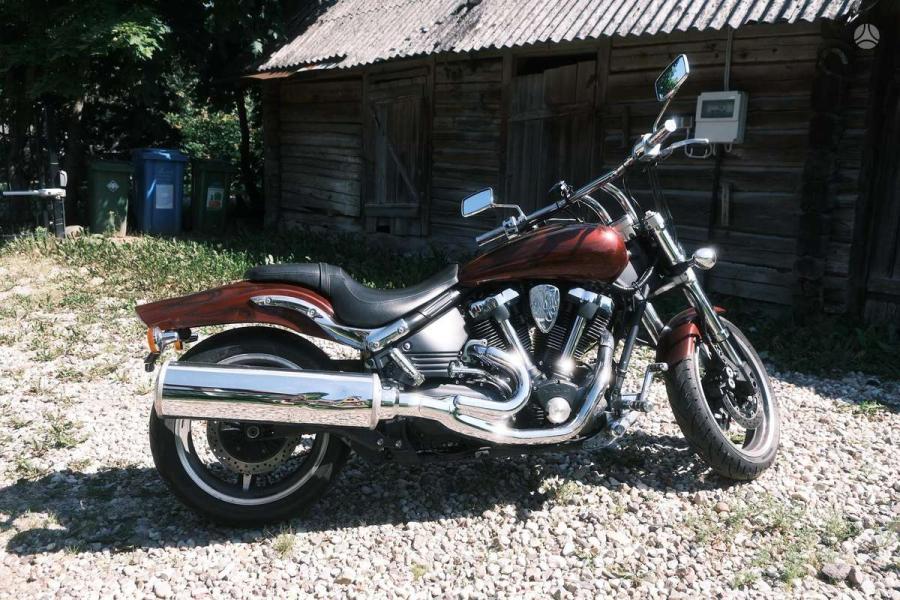 Sarkans Yamaha Warrior 2005 Viļņa, ar dzinēja tilpumu 1.67 L un nobraukumu 37 tūkst. km par 5500 €, foto 4 vietnē AUTOMOTO.COM.LV