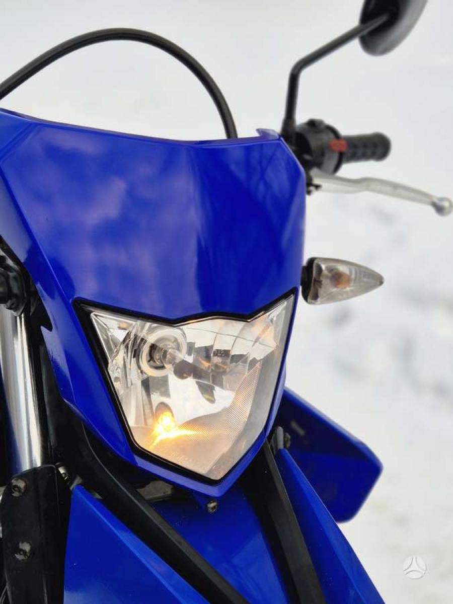 Blue Yamaha WR 125 2009 in Prienai, with an engine capacity of 0.13 L and mileage of 3 thousand km for 2850 €, photo 23 on AUTOMOTO.COM.LV