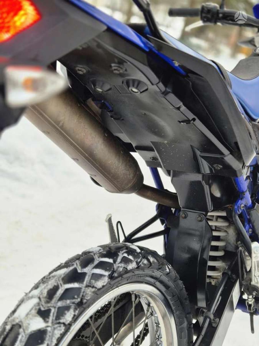 Blue Yamaha WR 125 2009 in Prienai, with an engine capacity of 0.13 L and mileage of 3 thousand km for 2850 €, photo 31 on AUTOMOTO.COM.LV