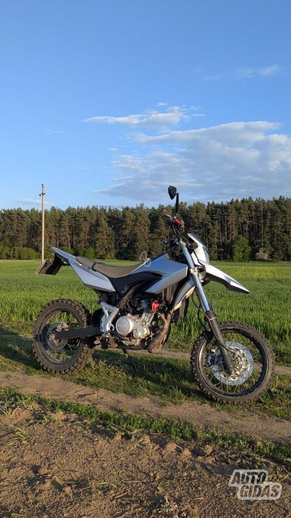 Yamaha WR 125 2009 in Kaunas, with an engine capacity of 0.00 L and mileage of 0 thousand km for 1500 €, photo 4 on AUTOMOTO.COM.LV